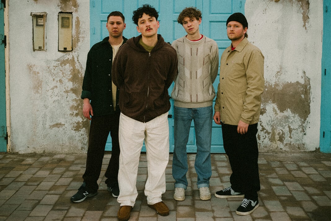 Ein Sprung in die Zukunft: Provinz veröffentlichen "Spring" - The Postie